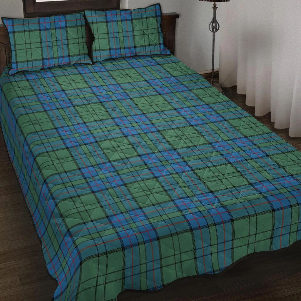 Lockhart Tartan Classic Quilt Bed Set | Celticprime.com – celticprime