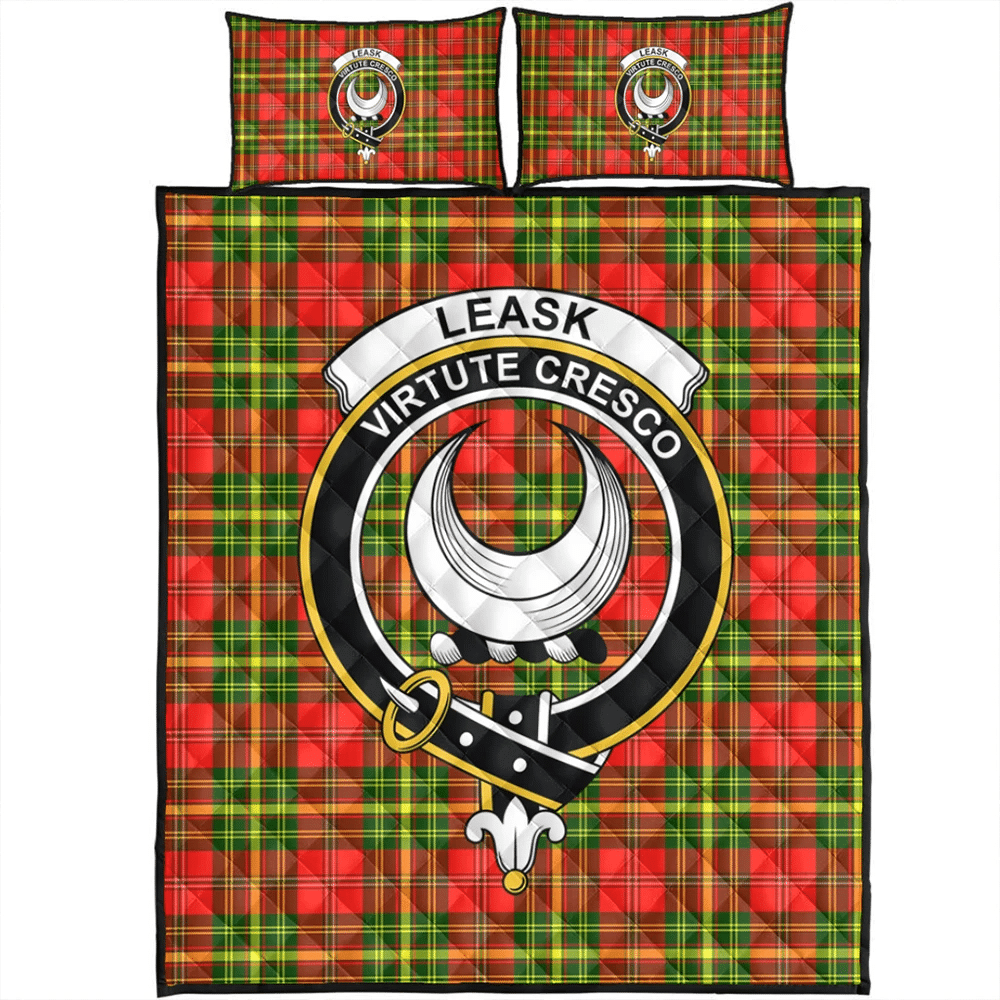 Leask Tartan Classic Crest Quilt Bed Set | Celticprime.com – celticprime