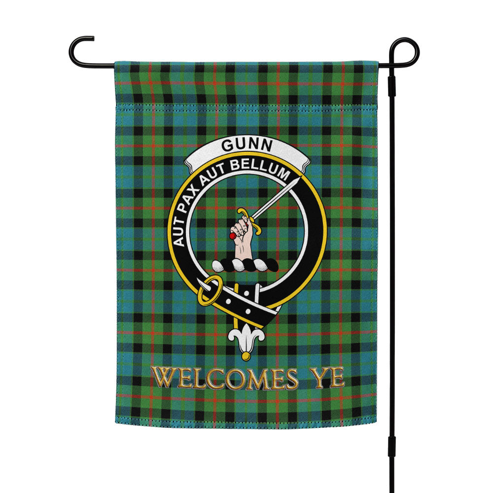 Gunn Ancient Clan Badge Tartan Garden Flag | Celticprime.com – celticprime