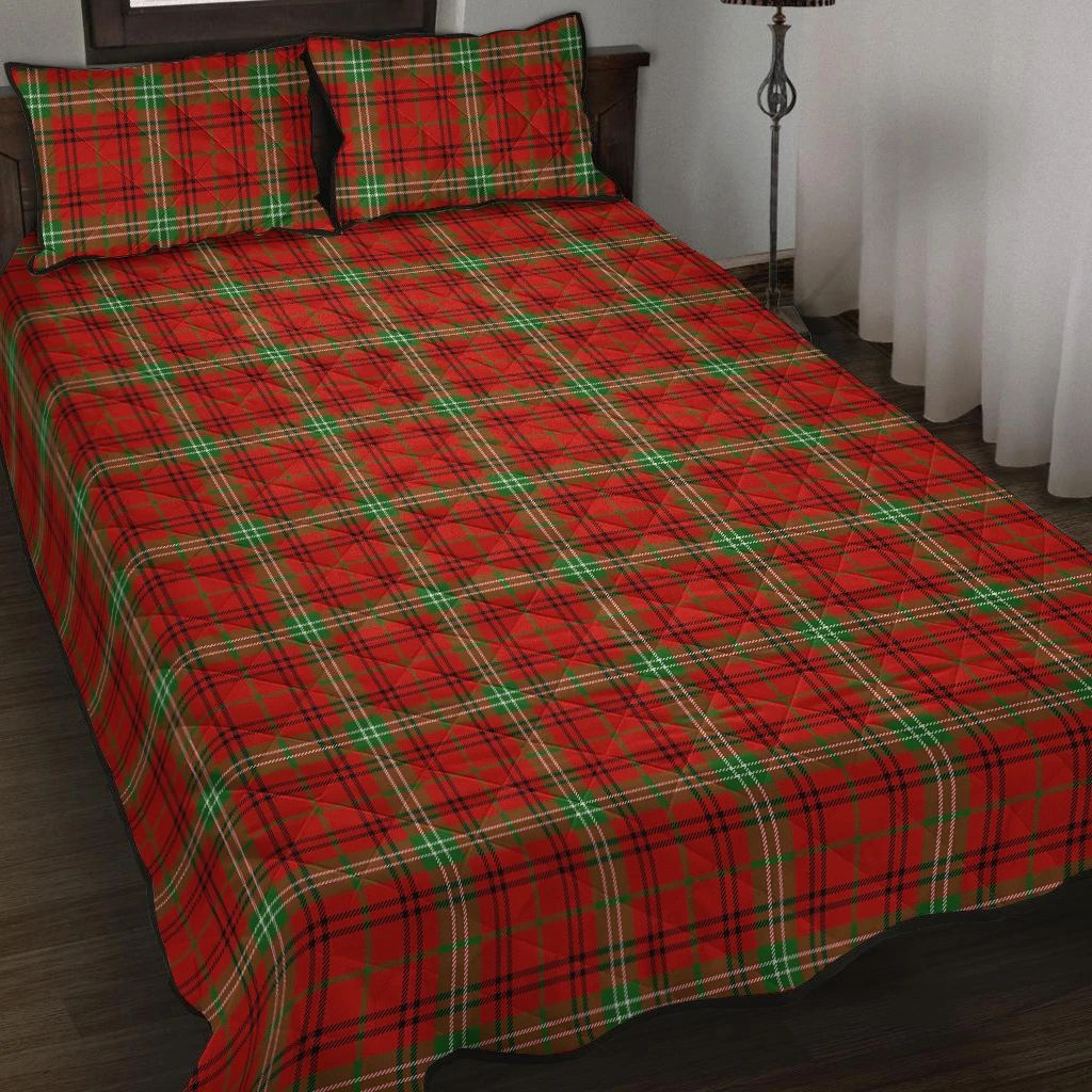 Morrison Red Modern Tartan Classic Quilt Bed Set | Celticprime.com ...
