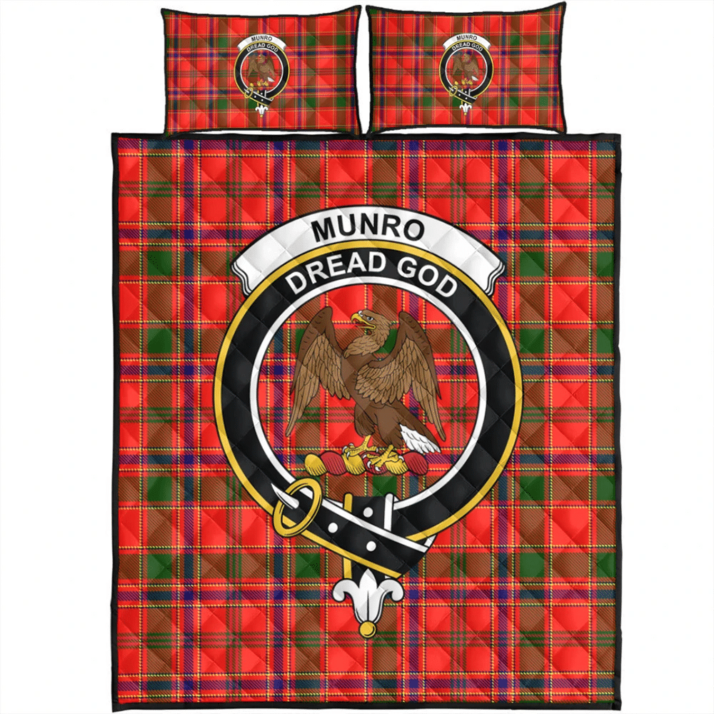 Munro Modern Tartan Classic Crest Quilt Bed Set | Celticprime.com ...