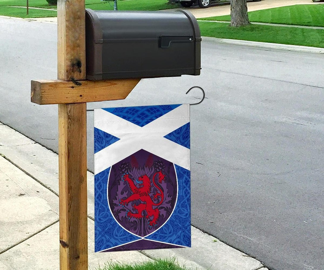 Scotland Celtic Flag - Scottish Lion Thistle Patterns | Celticprime.com ...