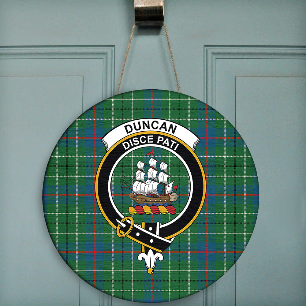 Duncan Ancient Tartan Classic Crest Round Wooden Sign | Celticprime.com ...