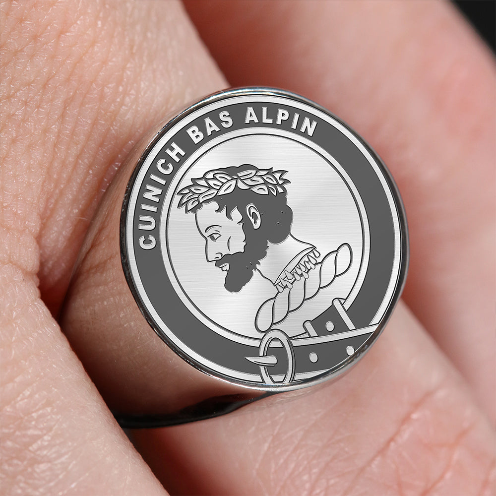 MacAlpine Clan Badge Engraved Signet Ring | Celticprime.com – celticprime
