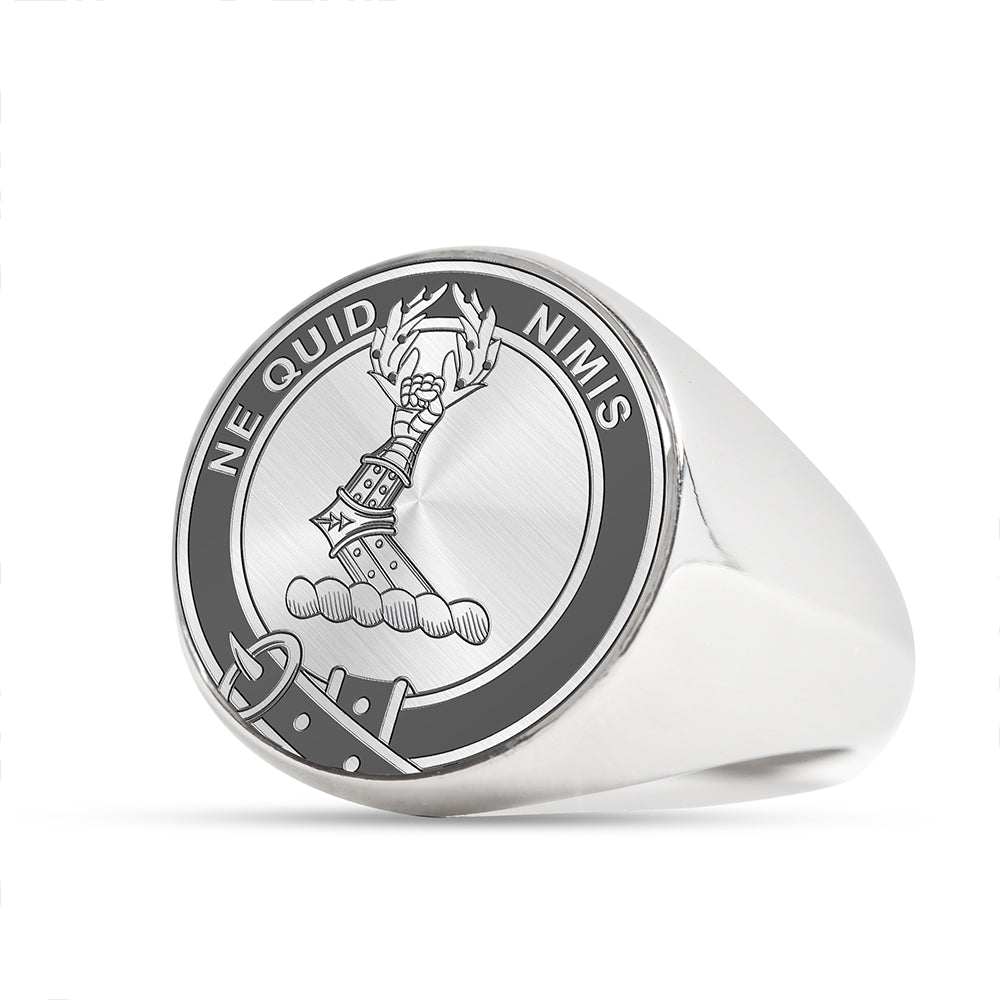 MacKinlay Clan Badge Engraved Signet Ring | Celticprime.com – celticprime