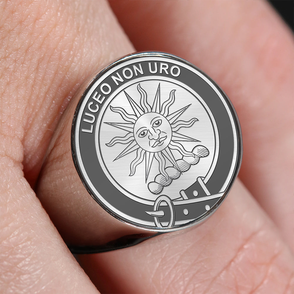 MacLeod Clan Badge Engraved Signet Ring | Celticprime.com – celticprime