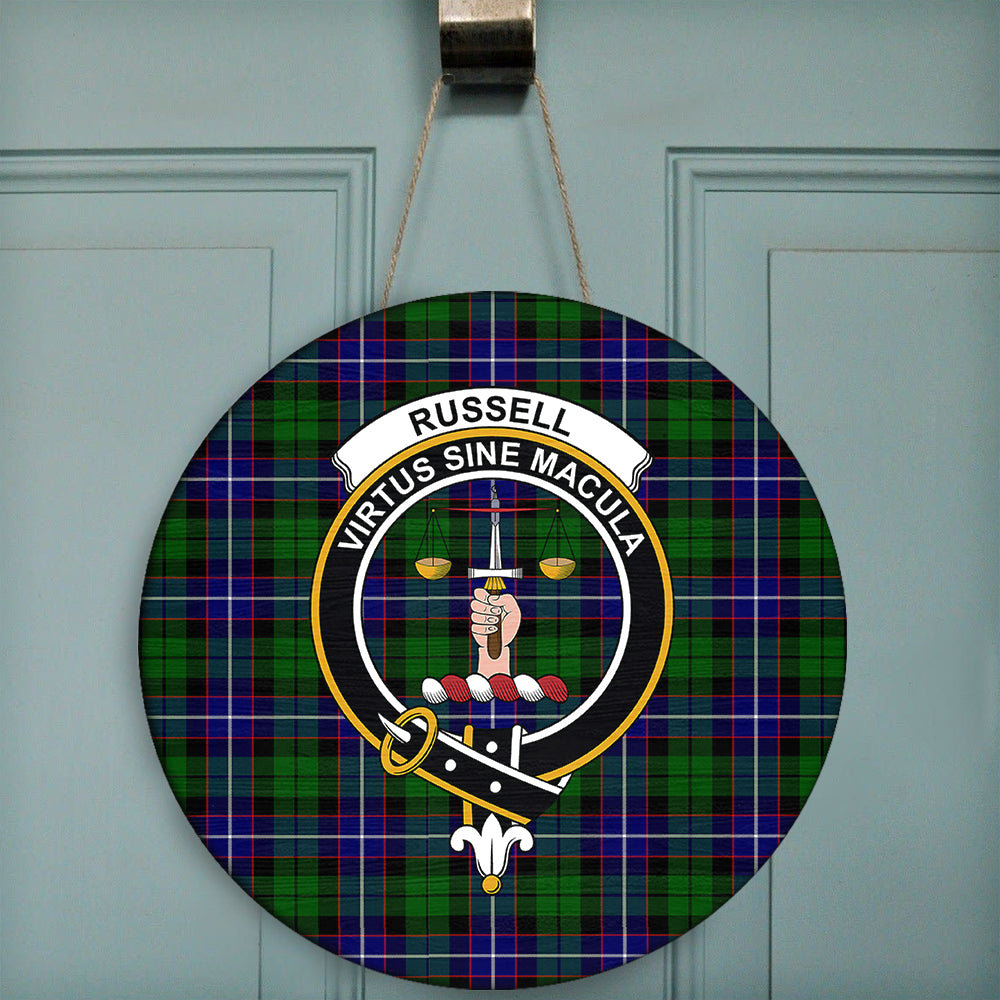 Russell Modern Tartan Classic Crest Round Wooden Sign | Celticprime.com ...